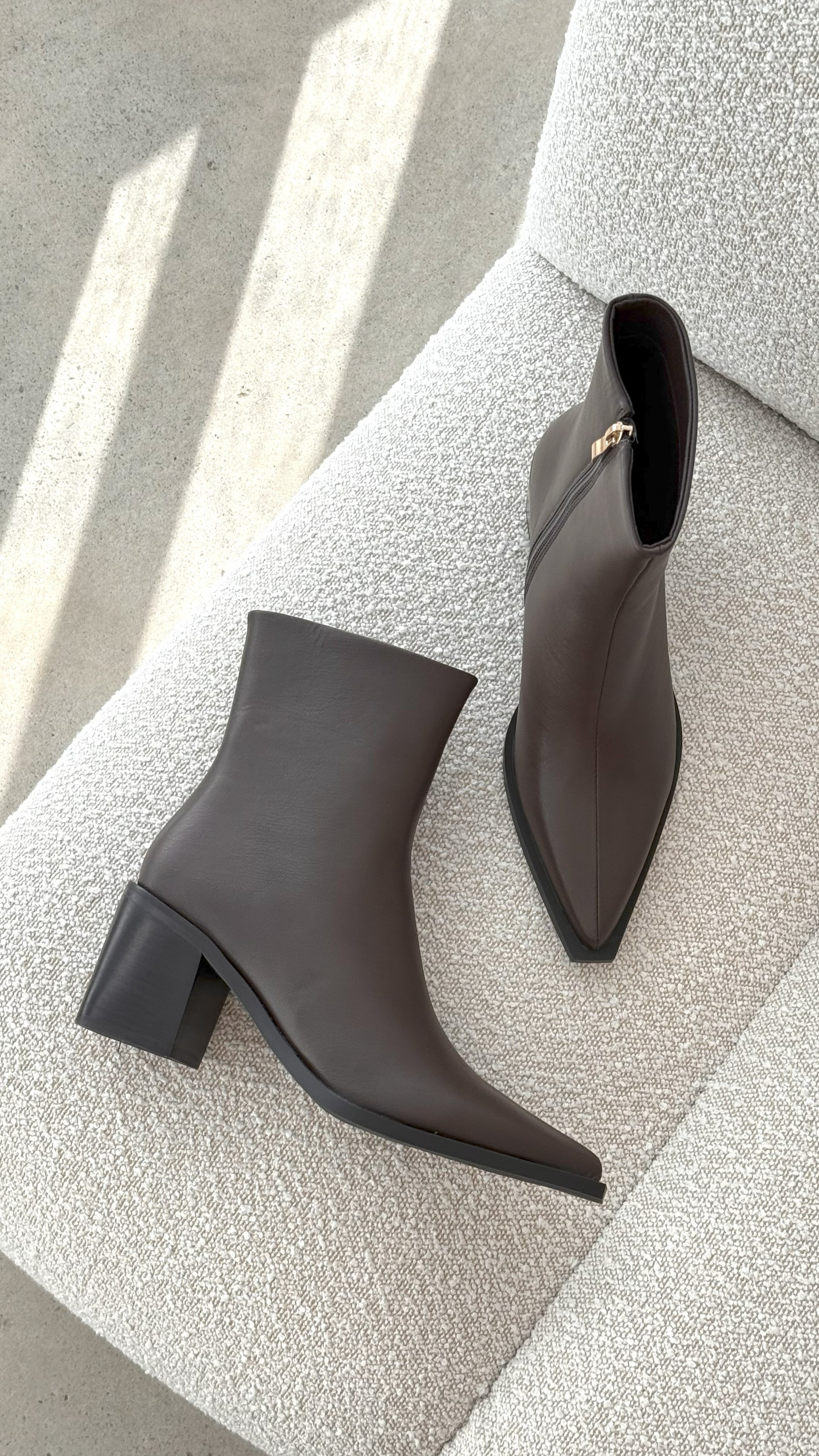 Leanora Boots - Chocolate - Buy Women's Boots - Billy J