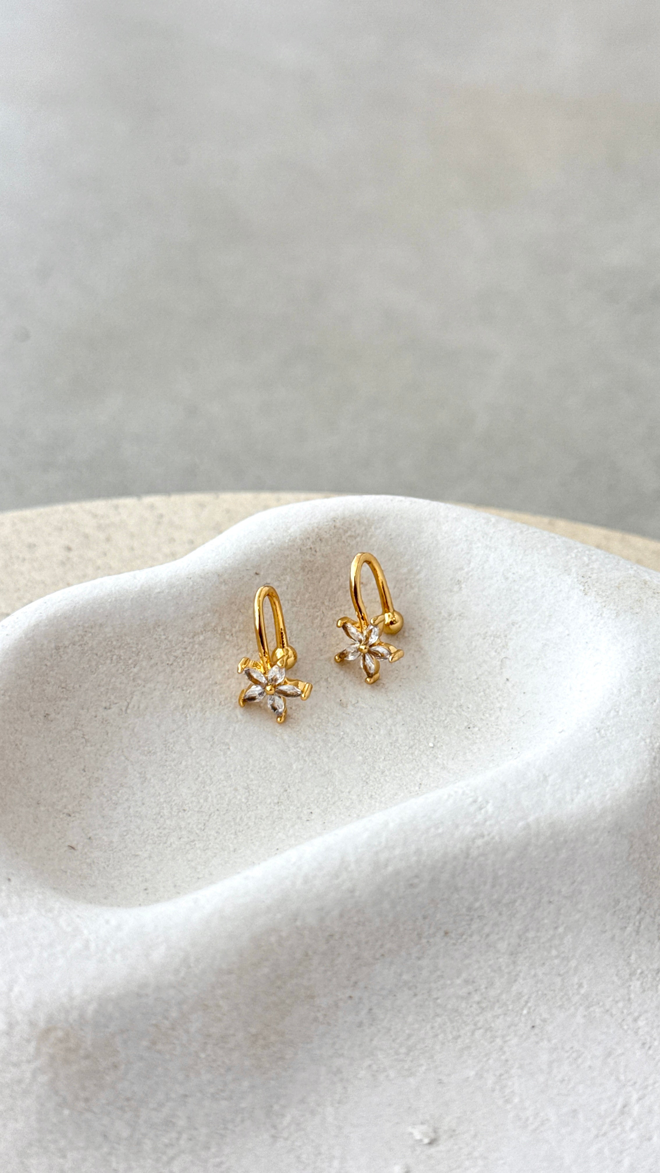 Yiota Ear Cuff Earrings - Gold - Buy Women's Earrings - Billy J